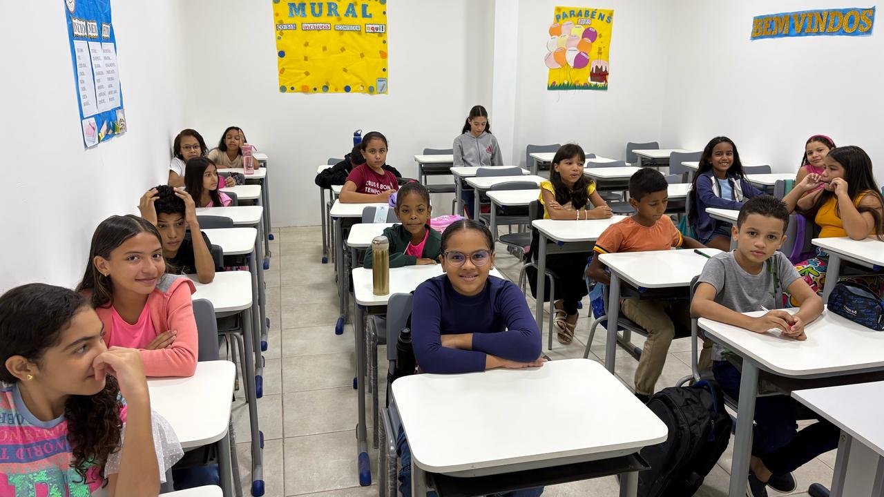 Iniciam as aulas na EM Prof.ª Otília Neiva; quase mil alunos fazem ...